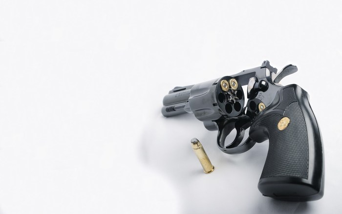 revolver - Full HD Background 1680x1050 - Coolwallpapers.me!