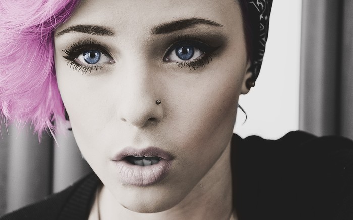 Girl Face Piercing Eyes Wallpaper Coolwallpapers Me