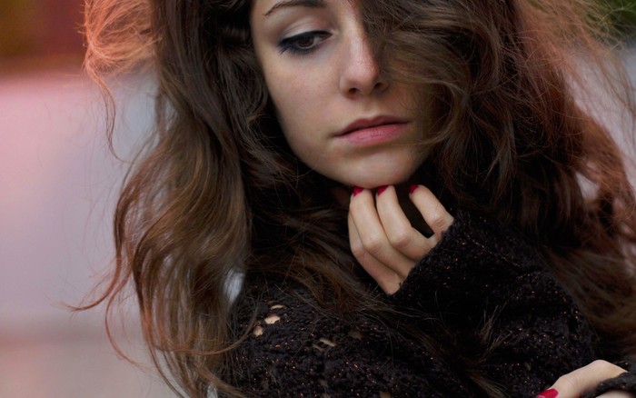 Girl Face Hair Thoughtful Wallpaper Coolwallpapers Me