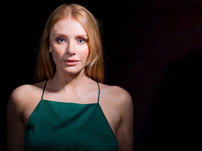 2000x1500 / Redhead, Bryce Dallas Howard, Actress, Green Eyes wallpaper ...