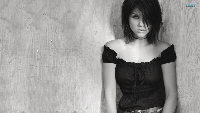 1920x1080 tiffani thiessen wallpaper free hd widescreen ...